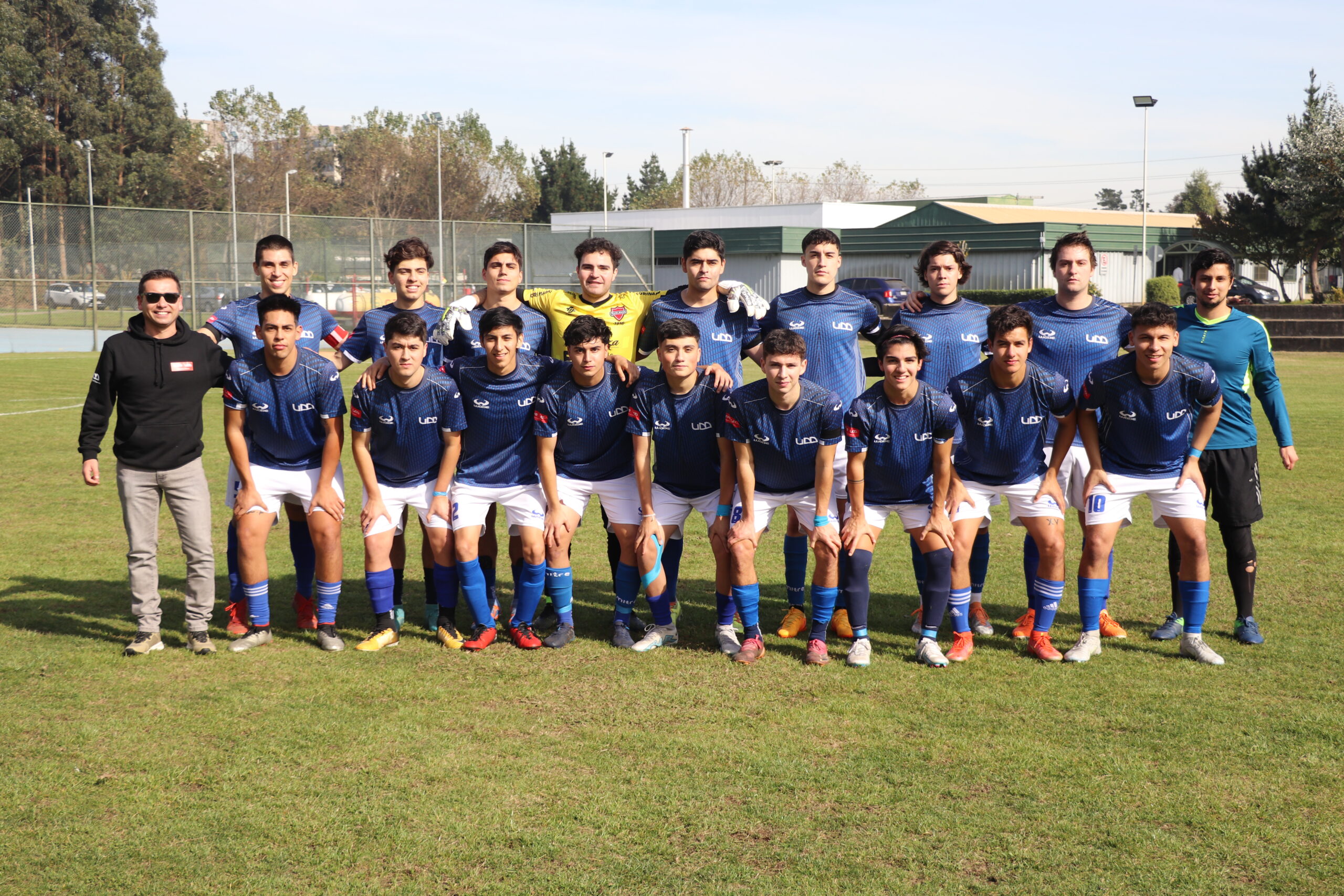 Fútbol varones – Vive UDD
